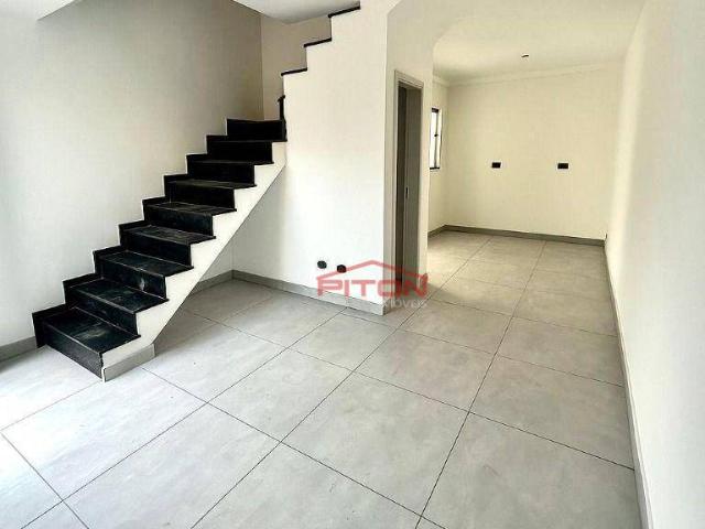 Sobrado para Aluguel com 2 quartos, 65 m² por R$ 2.600