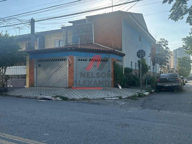 Sobrado para Aluguel com 4 quartos por R$ 4.500