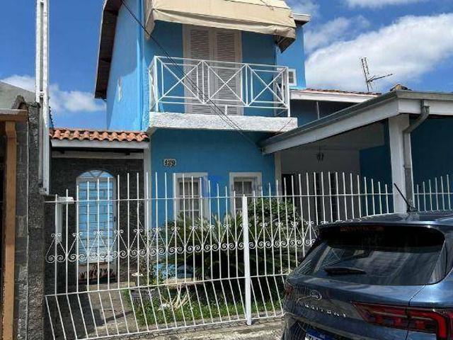 Sobrado para Aluguel com 4 quartos, 170 m² por R$ 3.700