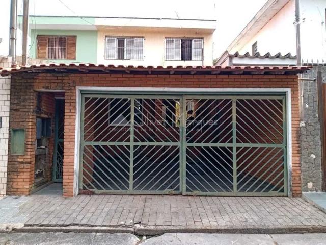 Sobrado para Aluguel com 4 quartos, 190 m² por R$ 4.500
