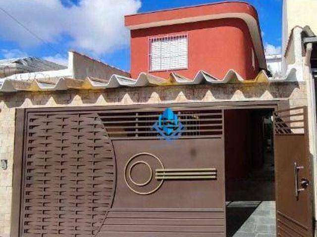 Sobrado para Aluguel com 4 quartos, 230 m² por R$ 4.500