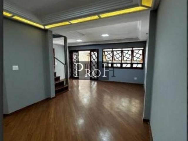 Sobrado para Aluguel com 6 quartos, 380 m² por R$ 9.000