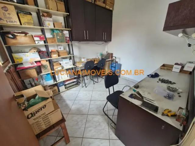 Sobrado para aluguel e venda tem 215 metros quadrados com 3 quartos em Alto da Lapa São Paulo SP