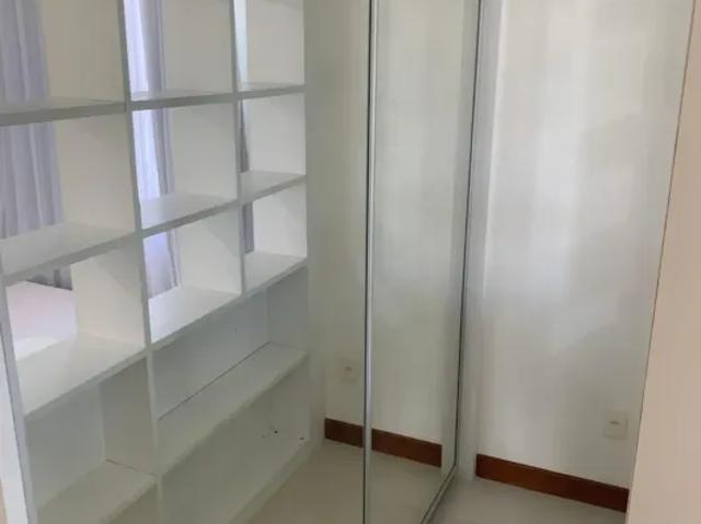 Sobrado para aluguel possui 300 metros quadrados com 4 quartos
