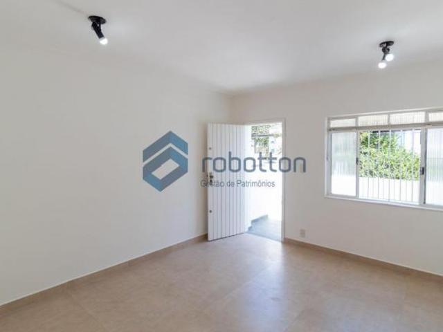SOBRADO PARA FINS COMERCIAIS E RESIDENCIAIS NA VILA CLEMENTINO!
