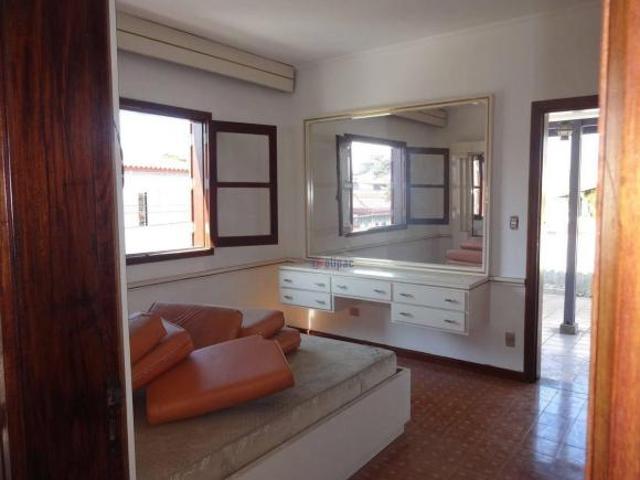 Sobrado para fins Residencial ou Comercial 4 dormitórios 1 suíte 4 vagas de garagem Jard