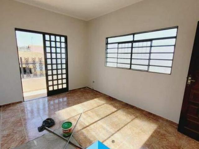 Sobrado para investimento no Jd. Ibirapuera