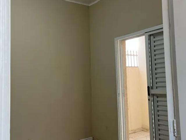 Sobrado para locação, de esquina em Santana, 120m² com 4 salas, cozinha, 1 vaga, próximo ao metrô