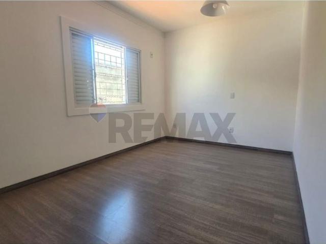 Sobrado para locação – Jardim Bela Vista, 213 m² de área construída, 3 dormitórios, suíte, closet Aceita pet