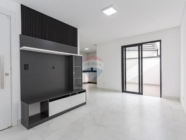 Sobrado para Locação 3 dormitórios, sendo 1 suíte, 5 vagas, com 98m² no Bairro Uberaba