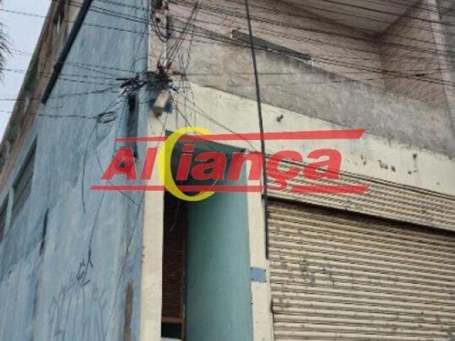 Sobrado para renda com salão comercial em Cidade Soberana Guarulhos
