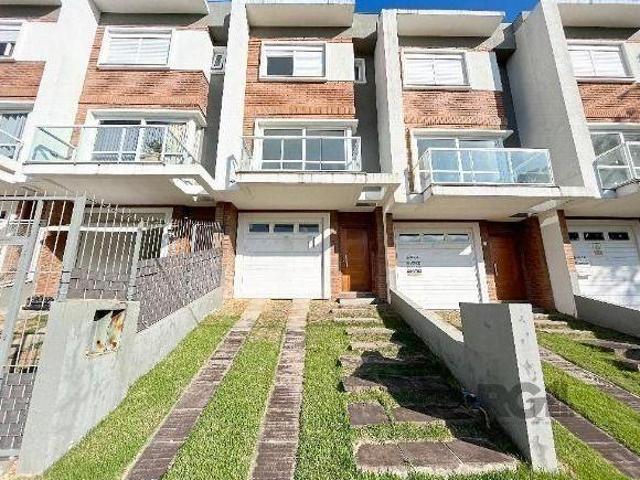 Sobrado para Venda 100m², 3 dormitórios, sendo 3 suites, 2 vagas Portal Do Guarujá