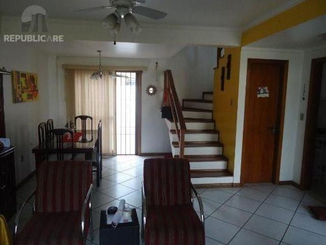 Sobrado para Venda 158m², 3 dormitórios, sendo 1 suites, 2 vagas Espirito Sa