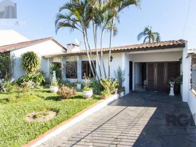 Sobrado para Venda 170m², 3 dormitórios, sendo 1 suites, 2 vagas Serraria