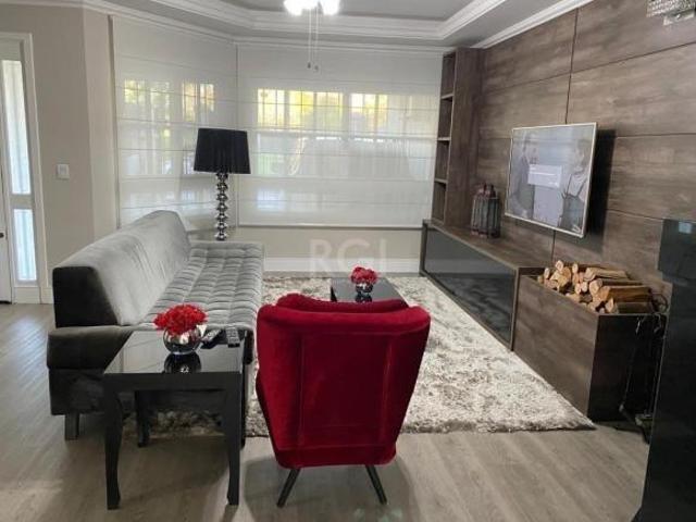 Sobrado para Venda 208.23m², 2 dormitórios, sendo 1 suites, 4 vagas Jardim I