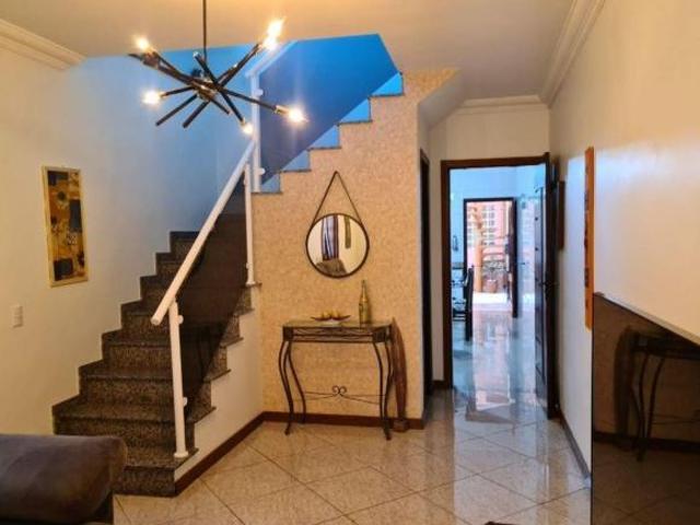 SOBRADO PARA VENDA 202M² 4 QUARTOS 2 SUÍTES JARDIM DAS FLORES OOSASCO