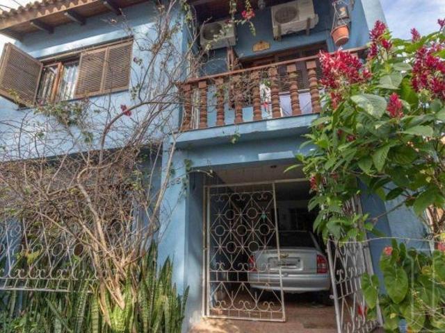 Sobrado para Venda 241m², 4 dormitórios, sendo 1 suites, 1 vaga Camaquã