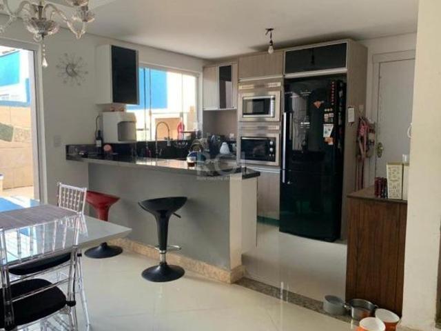 Sobrado para Venda 300m², 3 dormitórios, sendo 2 suites, 1 vaga Hípica Jardi