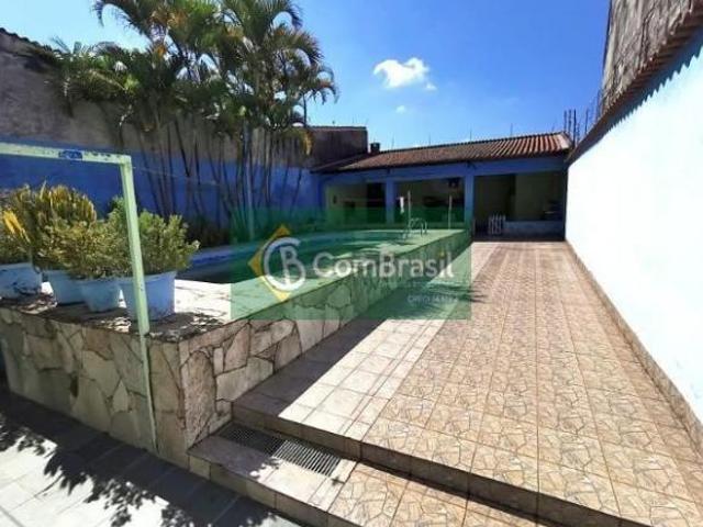 Sobrado para Venda com piscina Mogi Moderno Mogi das Cruzes SP