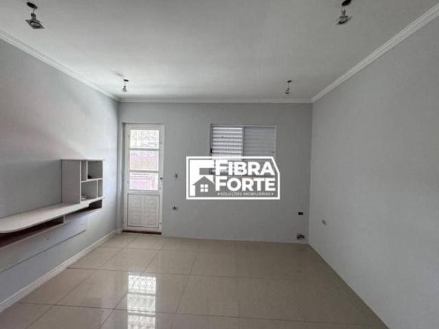 Sobrado para venda com piscina no Conj habitacional da Floresta
