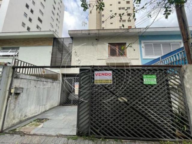 Sobrado para VENDA com 143m² no coração de Moema