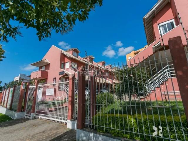 Sobrado para venda com 174 metros quadrados com 3 quartos em Jardim Floresta Porto Alegre RS