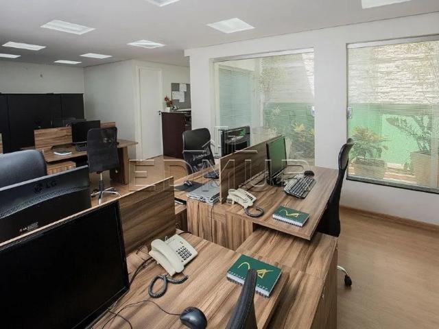 SOBRADO para VENDA com 193m² no bairro Centro com 1 quartos e 1 vagas. São Bernardo do Campo, SP
