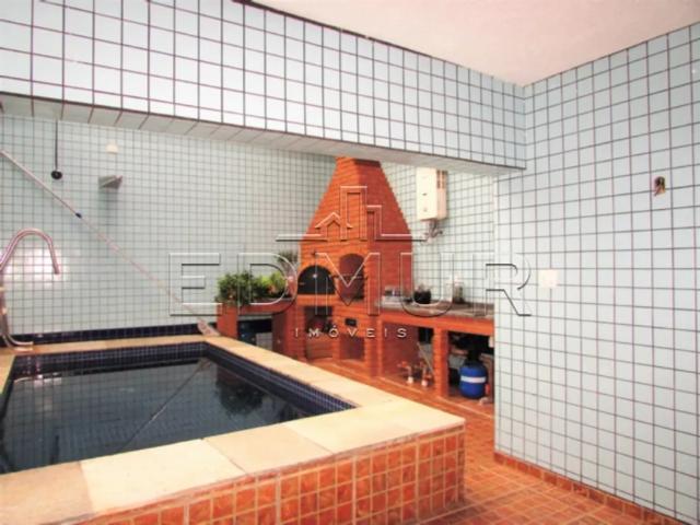 SOBRADO para VENDA com 207m² no bairro Vila Camilópolis com 3 quartos e 2 vagas. Santo André, SP