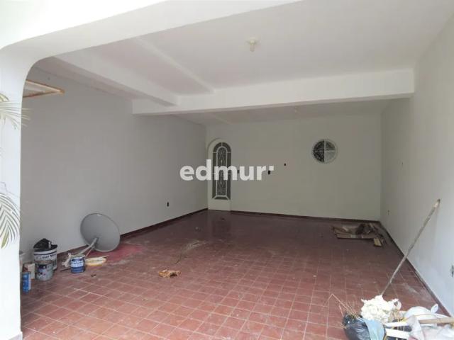 SOBRADO para VENDA com 237m² no bairro Vila Camilópolis com 3 quartos e 3 vagas. Santo André, SP