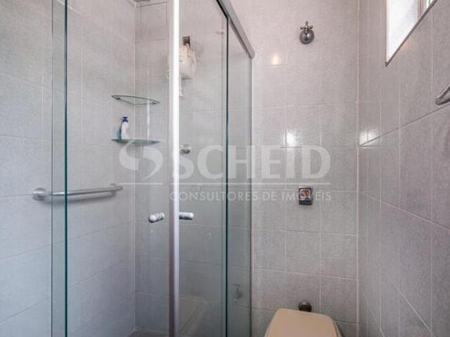 Sobrado para venda com 2 quartos, sendo 1 suíte, 195m²