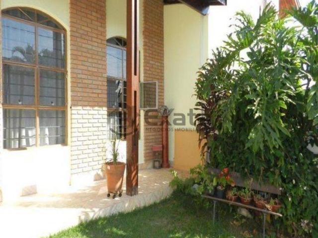 Sobrado para venda com 3 dormitorios