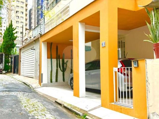 Sobrado para venda com 3 suítes em Pinheiros