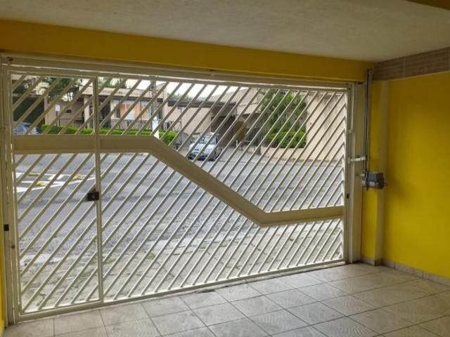 Sobrado para venda com 3 quartos, 118m²