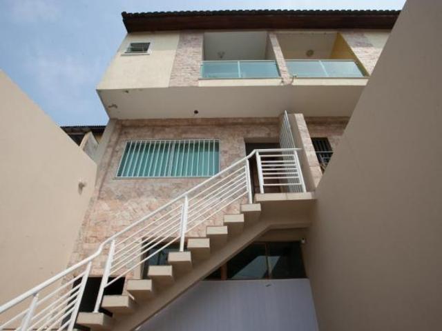 Sobrado para venda com 3 quartos, 127m²