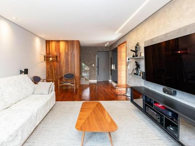 Sobrado para venda com 3 quartos, 186m²