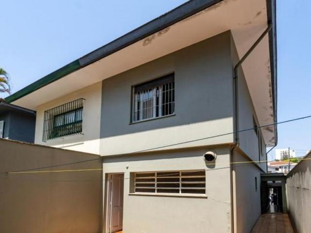 Sobrado para venda com 3 quartos, 217m²