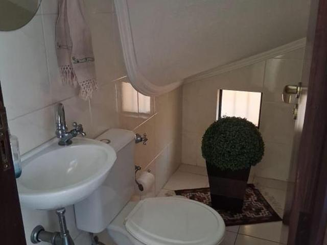 Sobrado para venda com 3 quartos, sendo 1 suíte, 178m²