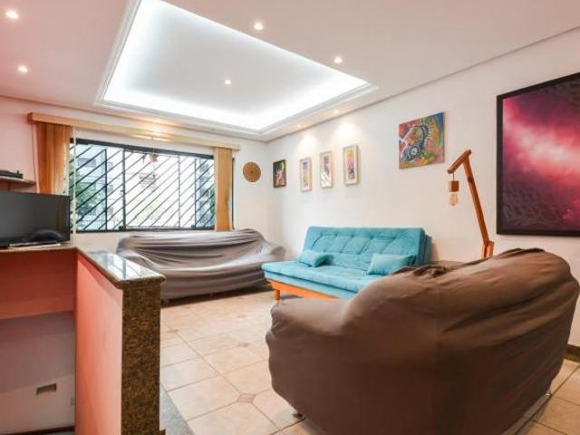 Sobrado para venda com 3 quartos, sendo 1 suíte, 181m²