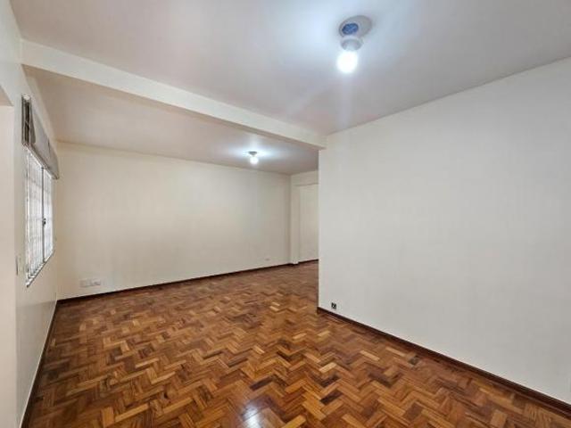 Sobrado para venda com 3 quartos, sendo 1 suíte, 240m²