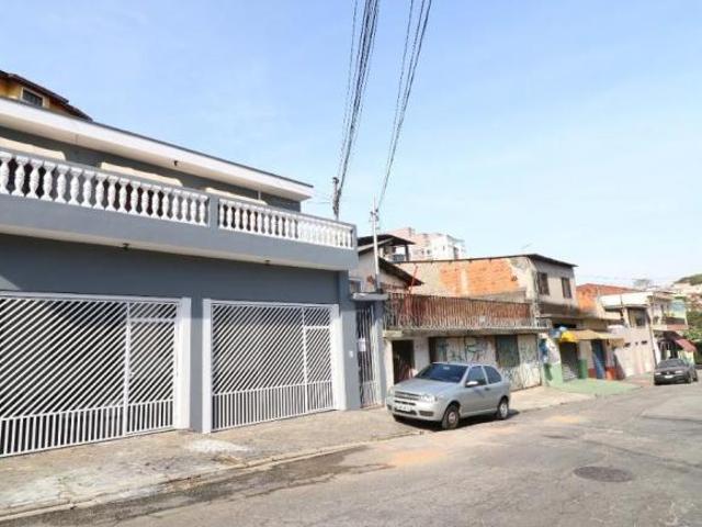 Sobrado para venda com 3 quartos, sendo 1 suíte, 250m²
