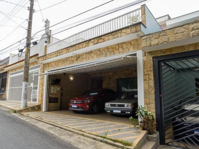 Sobrado para venda com 3 quartos, sendo 1 suíte, 282m²