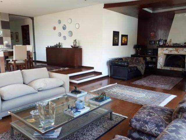 Sobrado para venda com 4 quartos, 483m²