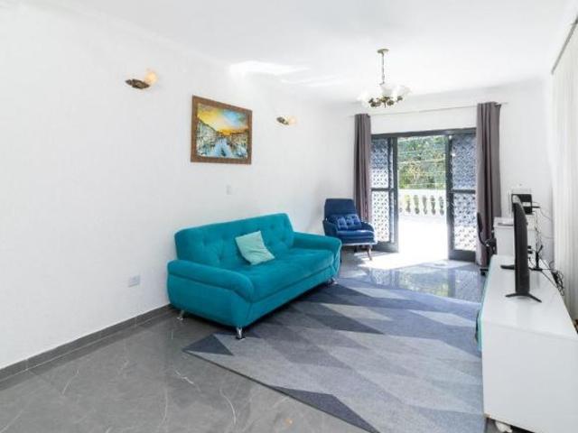 Sobrado para venda com 4 quartos, sendo 1 suíte, 172m²