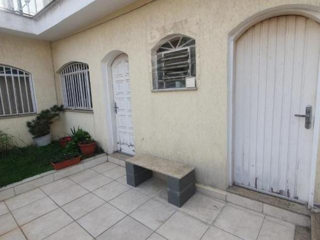 Sobrado para venda com 4 quartos, sendo 3 suítes, 364m²