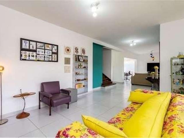 Sobrado para venda com 5 quartos, sendo 1 suíte, 460m²