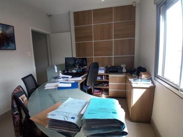 Sobrado para venda comercial ou residencial no bairro Vila Gumercindo