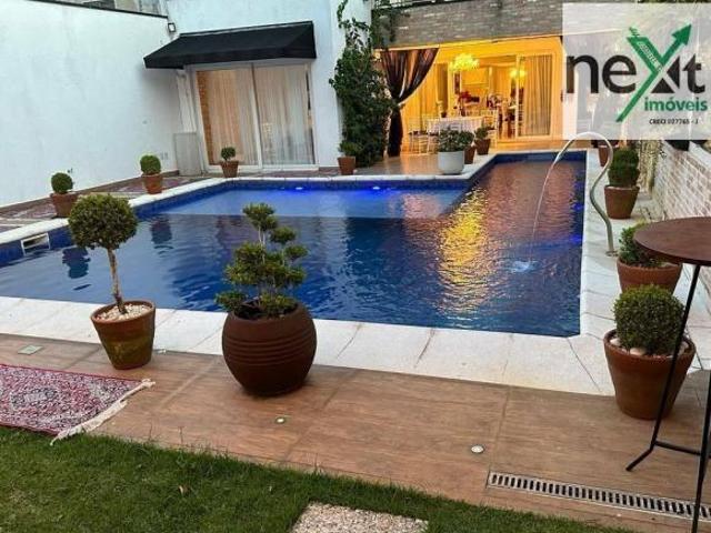 Sobrado para venda e aluguel em Mooca de 600.00m² com 4 Quartos, 3 Suites e 4 Garagens