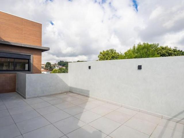 Sobrado para venda e aluguel em Boa Vista de 167.00m² com 3 Quartos, 2 Suites e 2 Garagens
