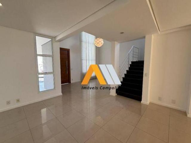 Sobrado para venda e aluguel em Condomínio Mont Blanc de 300.00m² com 3 Quartos, 3 Suites e 4 Garage