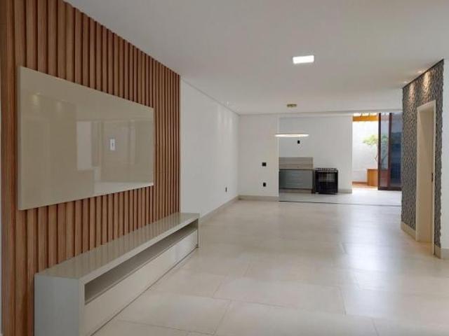 Sobrado para venda e aluguel em Residencial Real Park Sumaré de 290.00m² com 3 Quartos, 2 Suites e 4